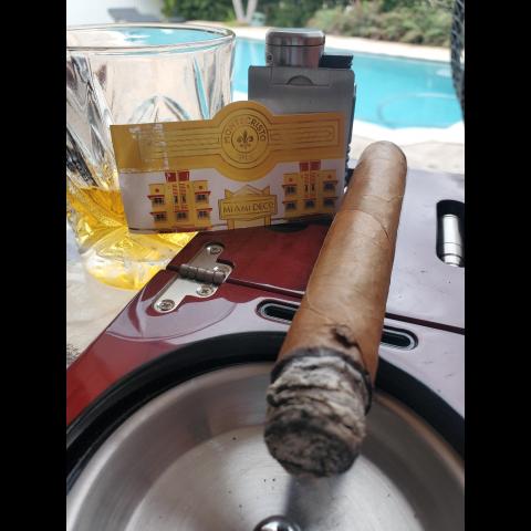 Montecristo Miami Deco - Mike's Cigars Brand Line