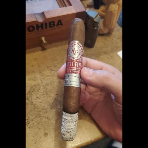 Rocky Patel - Mike's Cigars Brand