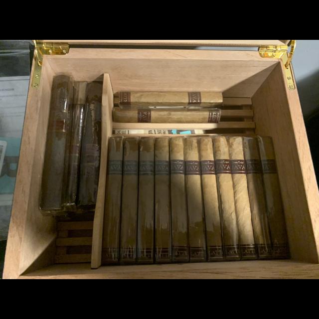 Java - Mike's Cigars Brand