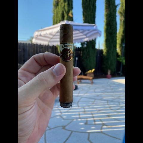 Cusano - Mike's Cigars Brand