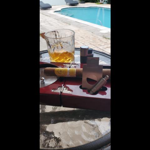 Montecristo Miami Deco - Mike's Cigars Brand Line